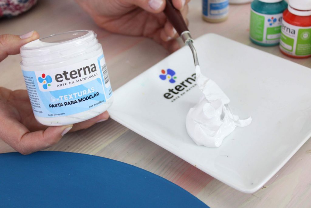Gesso Acrílico y Pasta de Modelar: usos indicados